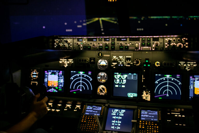 7 Ways: How Do Pilots See at Night